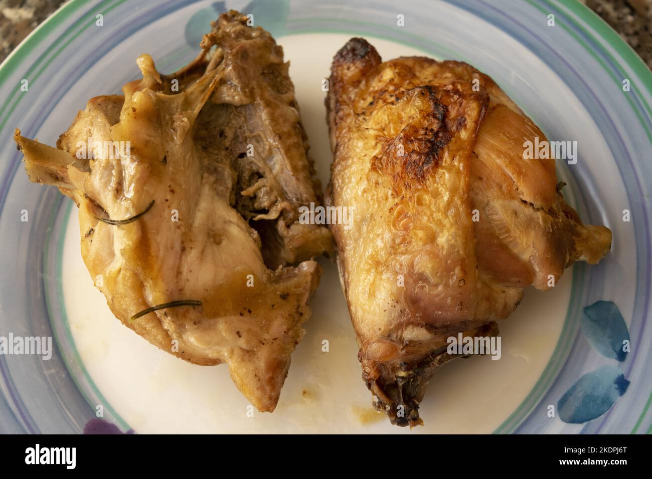 Oven roasted chicken legs hi-res stock photography and images - Alamy