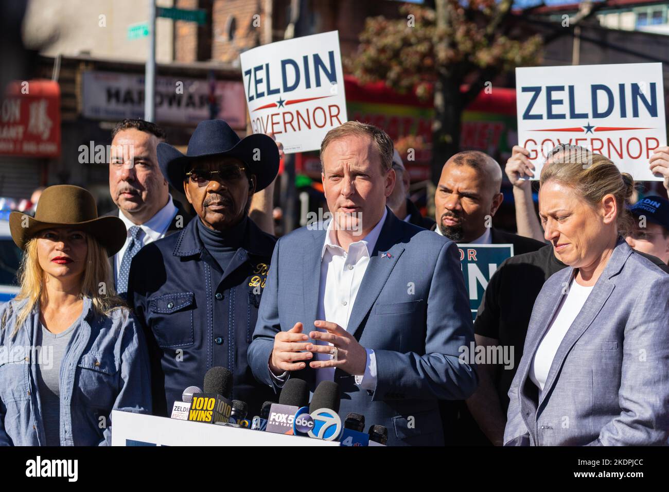 Bronx, United States. 07th Nov, 2022. Republican gubernatorial ...