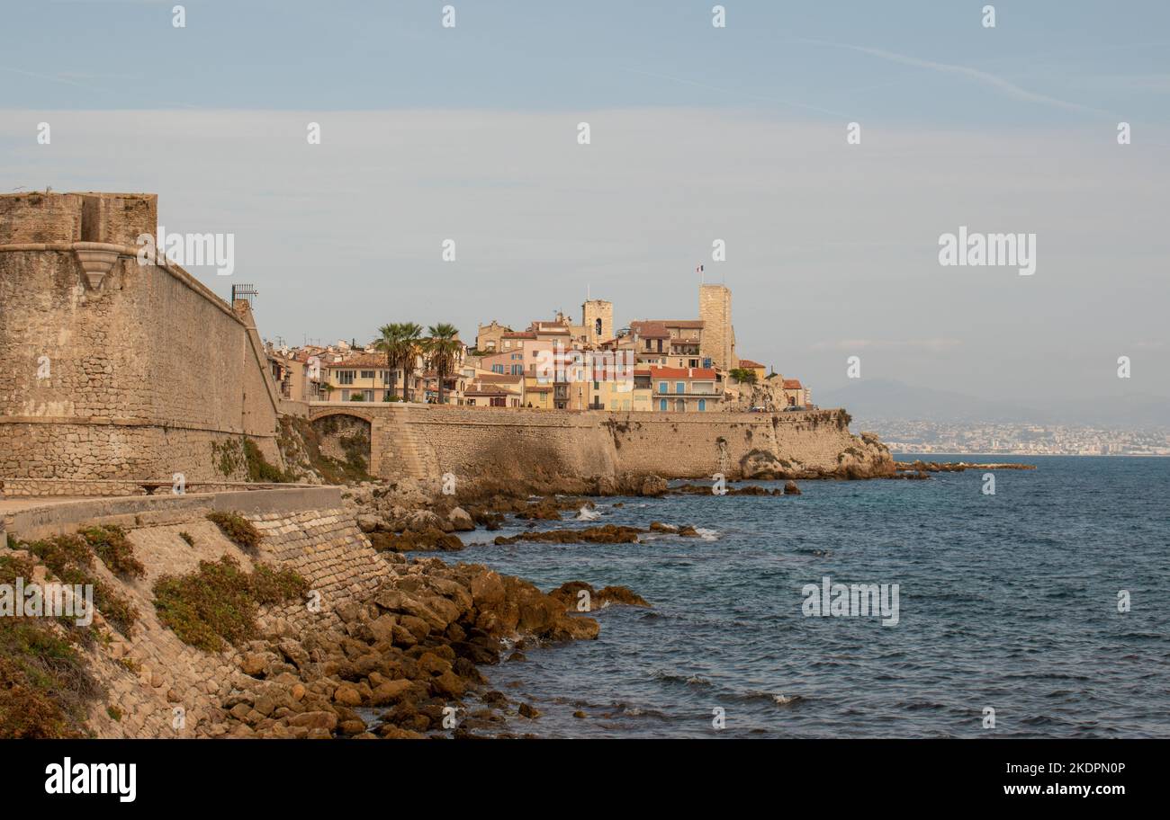 The old city of Antibes, Côte d'Azur, France Stock Photo - Alamy