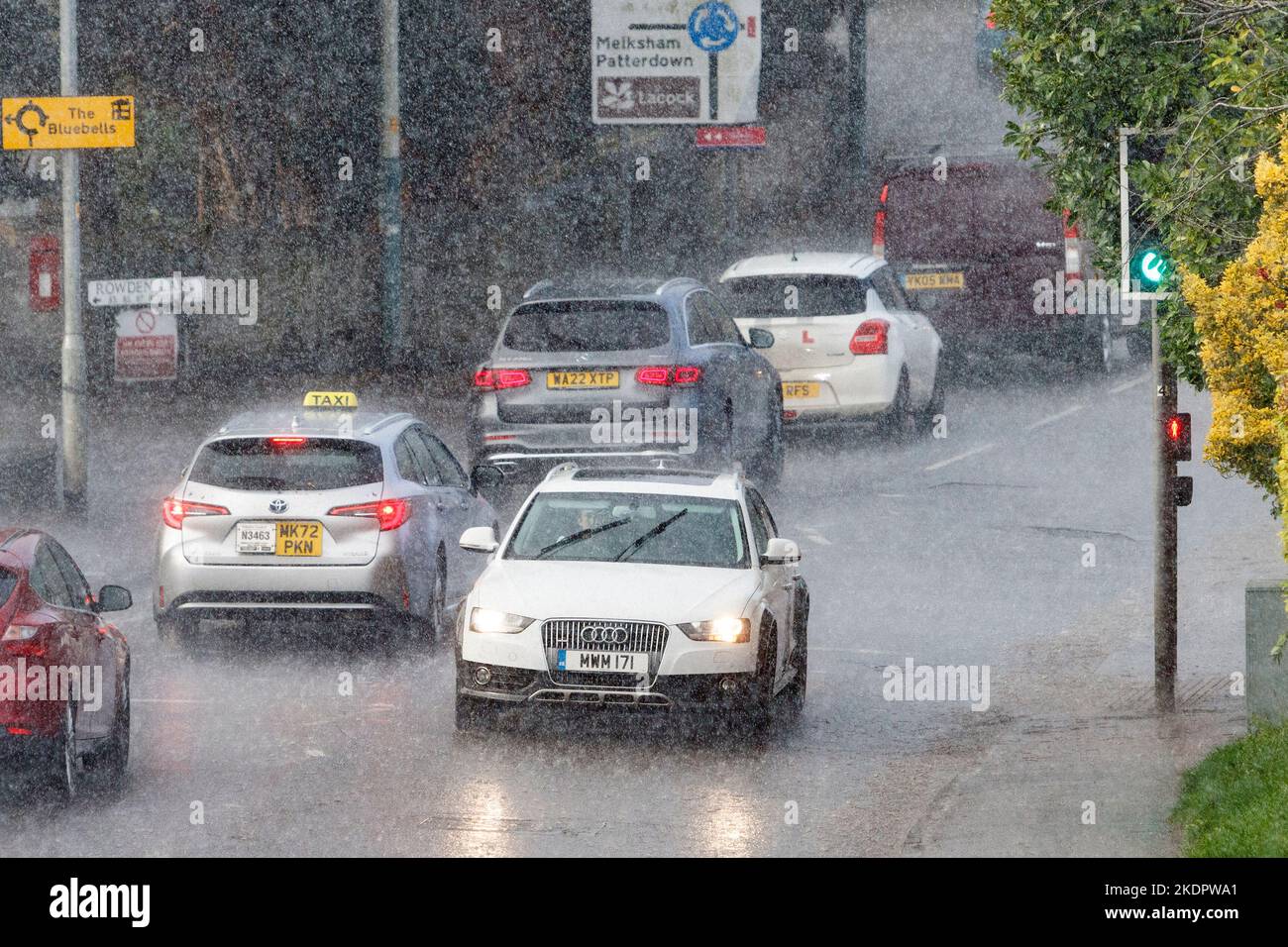 Chippenham, Wiltshire, UK, 8th Nov, 2022. Drivers are pictured in ...