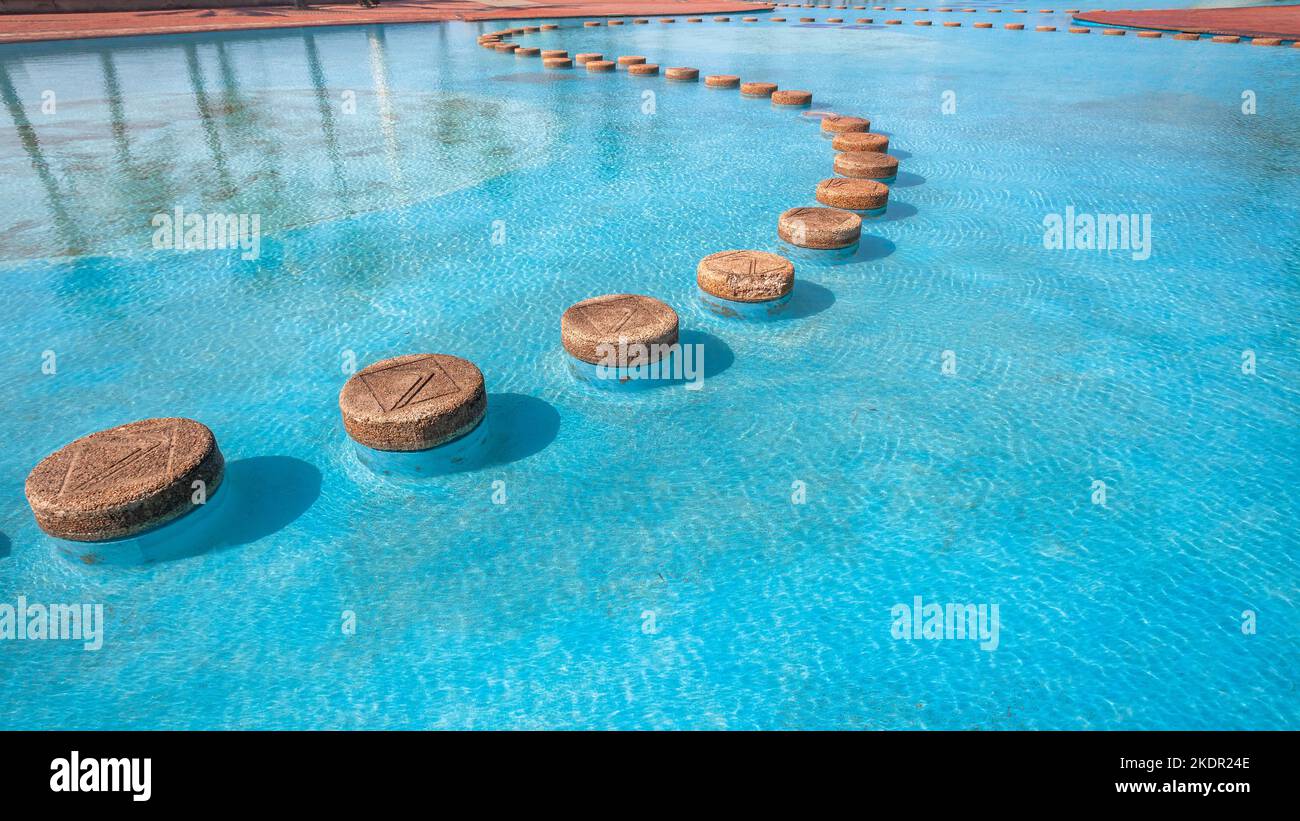 Stones walkway hi-res stock photography and images - Alamy