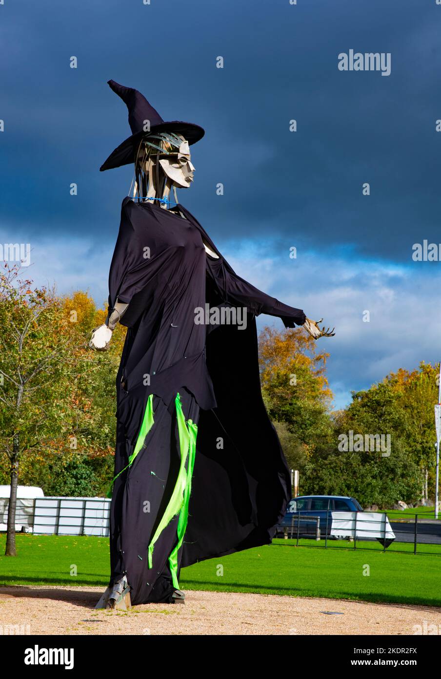 Maurice Harron's Millennium Sculpture " Let the Dance Begin " dressed ...