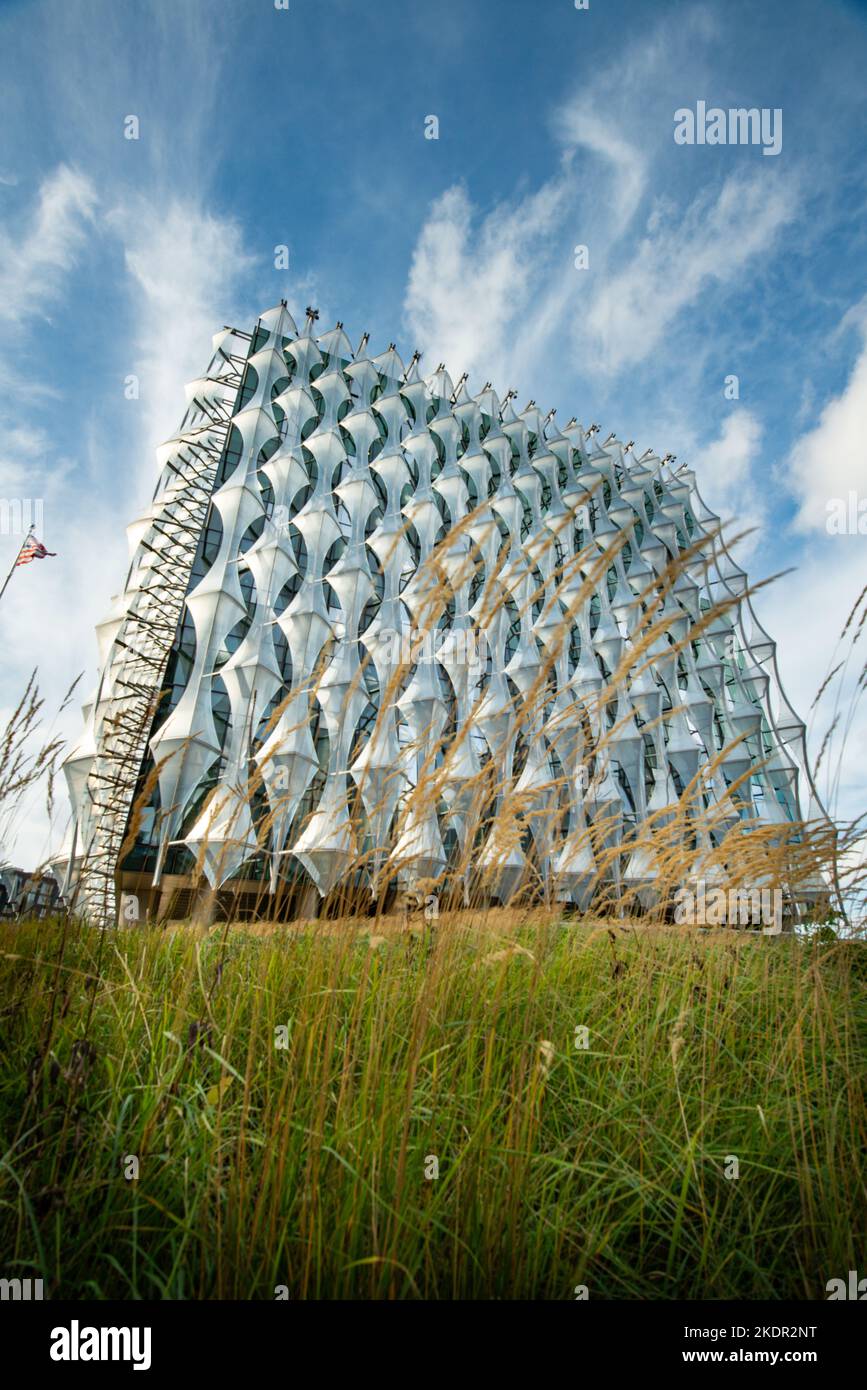 The Embassy of the United States of America in London is the diplomatic ...