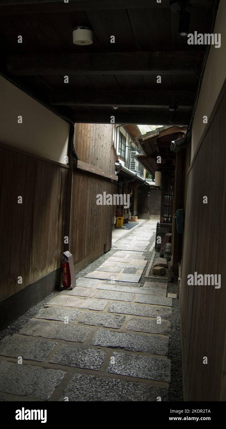 Old inner street in Higashiyama neighborhood in Kyoto, Japan Stock ...