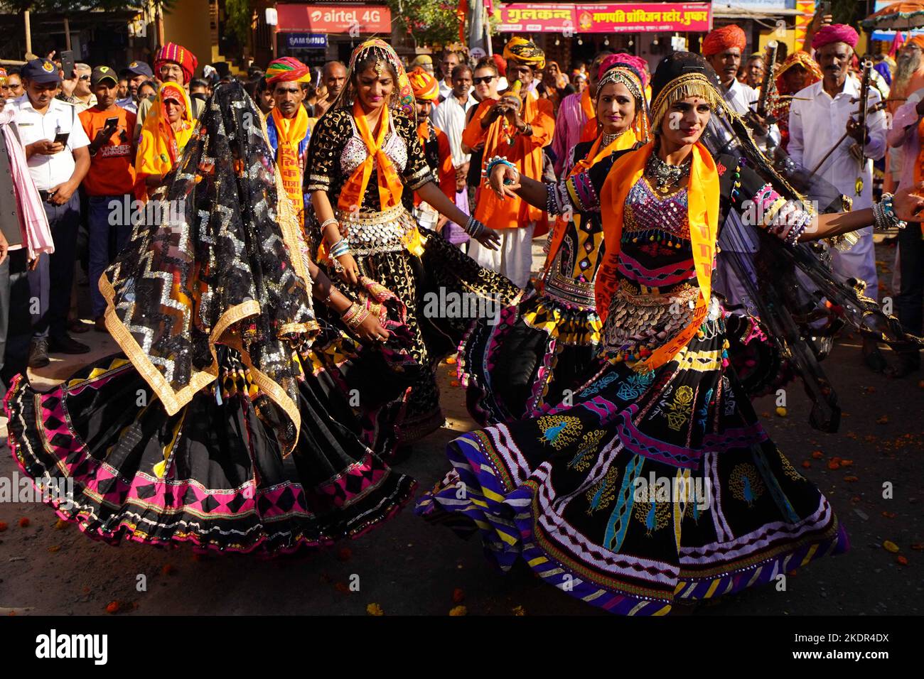 Matka phod hi-res stock photography and images - Alamy