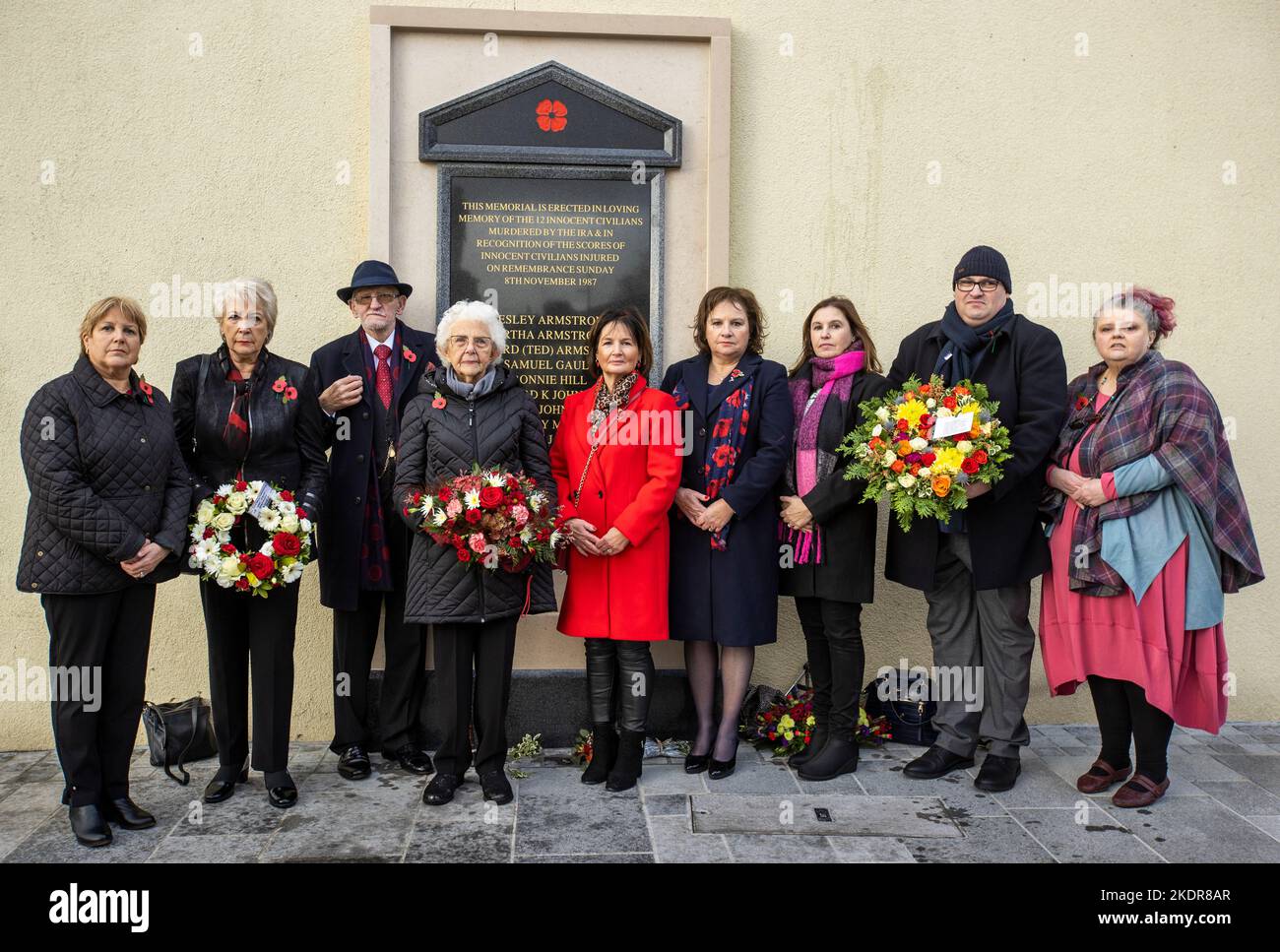 (left to right) Joan Anderson with her sister Margaret Veitch, children ...