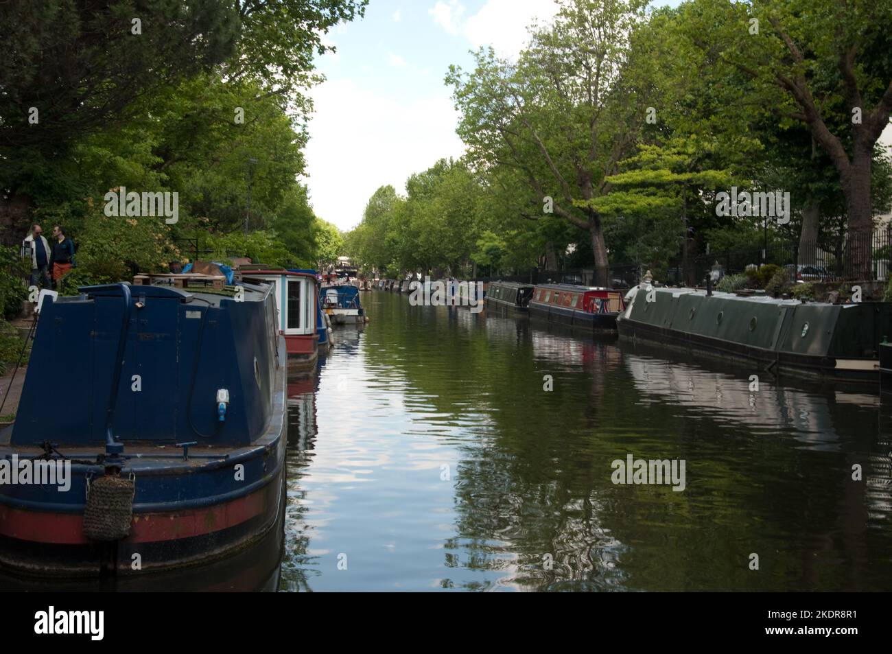 Houseboats/longboats, Regent's Canal, Little Venice, London, UK. Regent ...