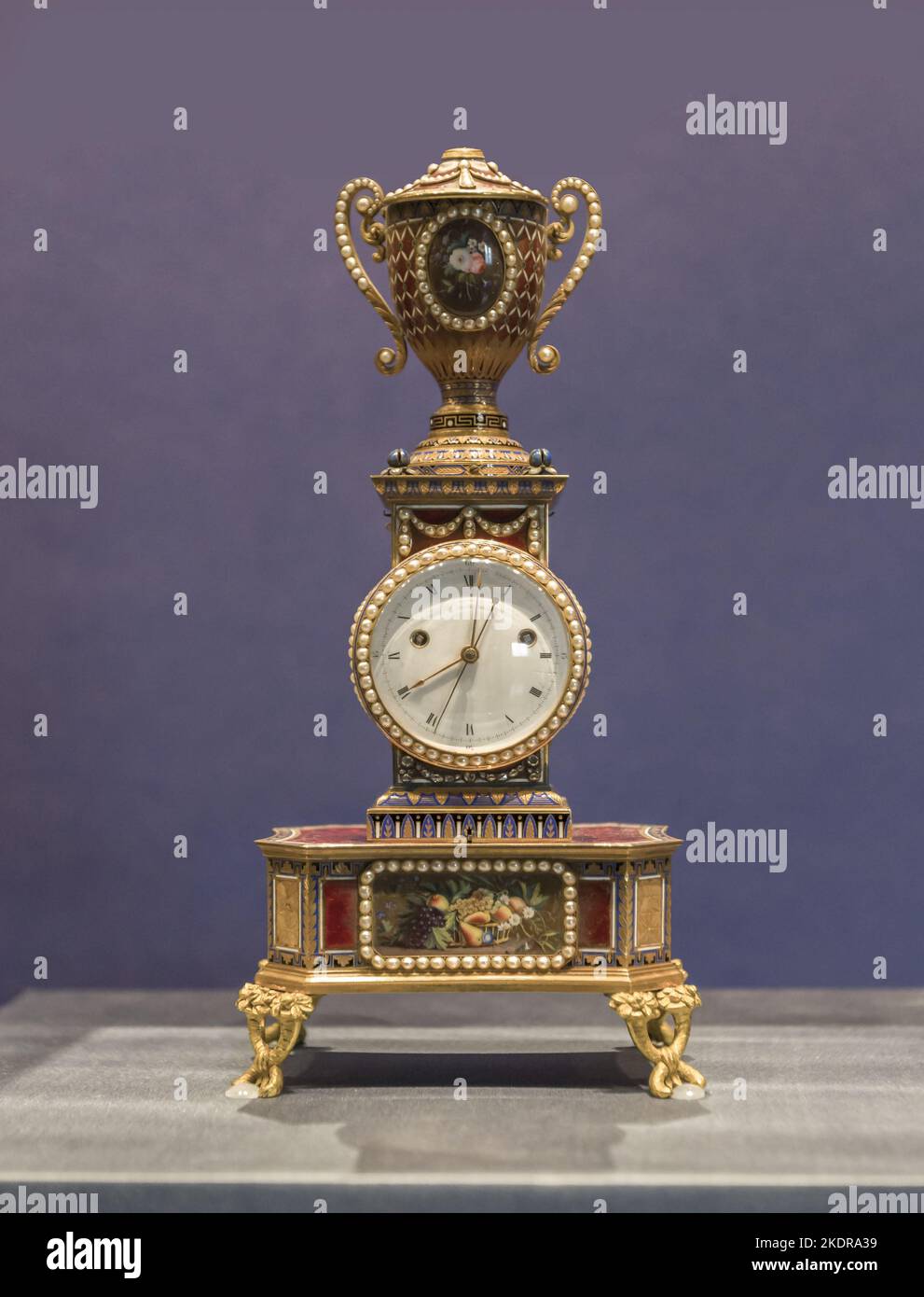 Clock museum forbidden city beijing hi-res stock photography and images ...