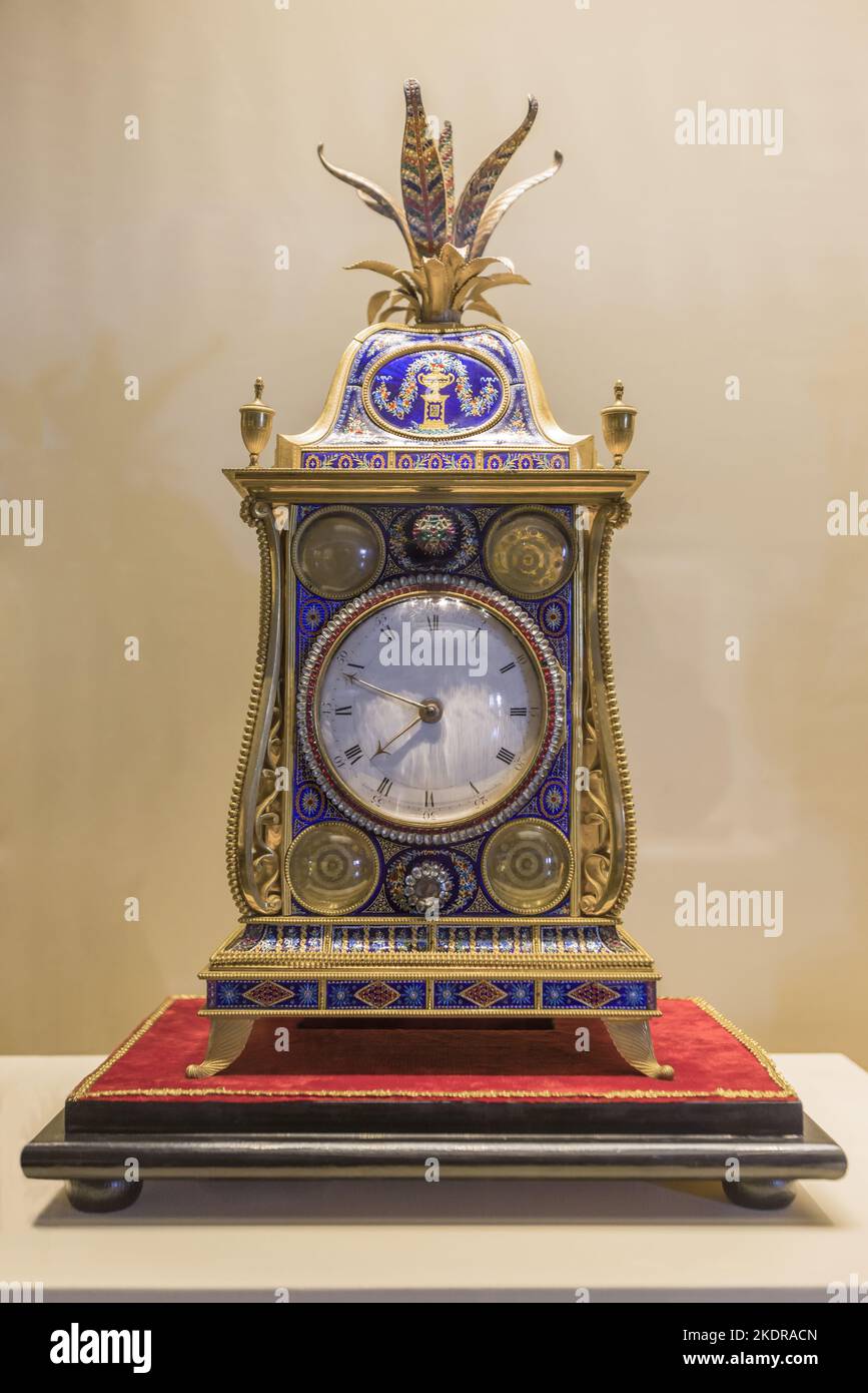 Plating timing hi-res stock photography and images - Alamy