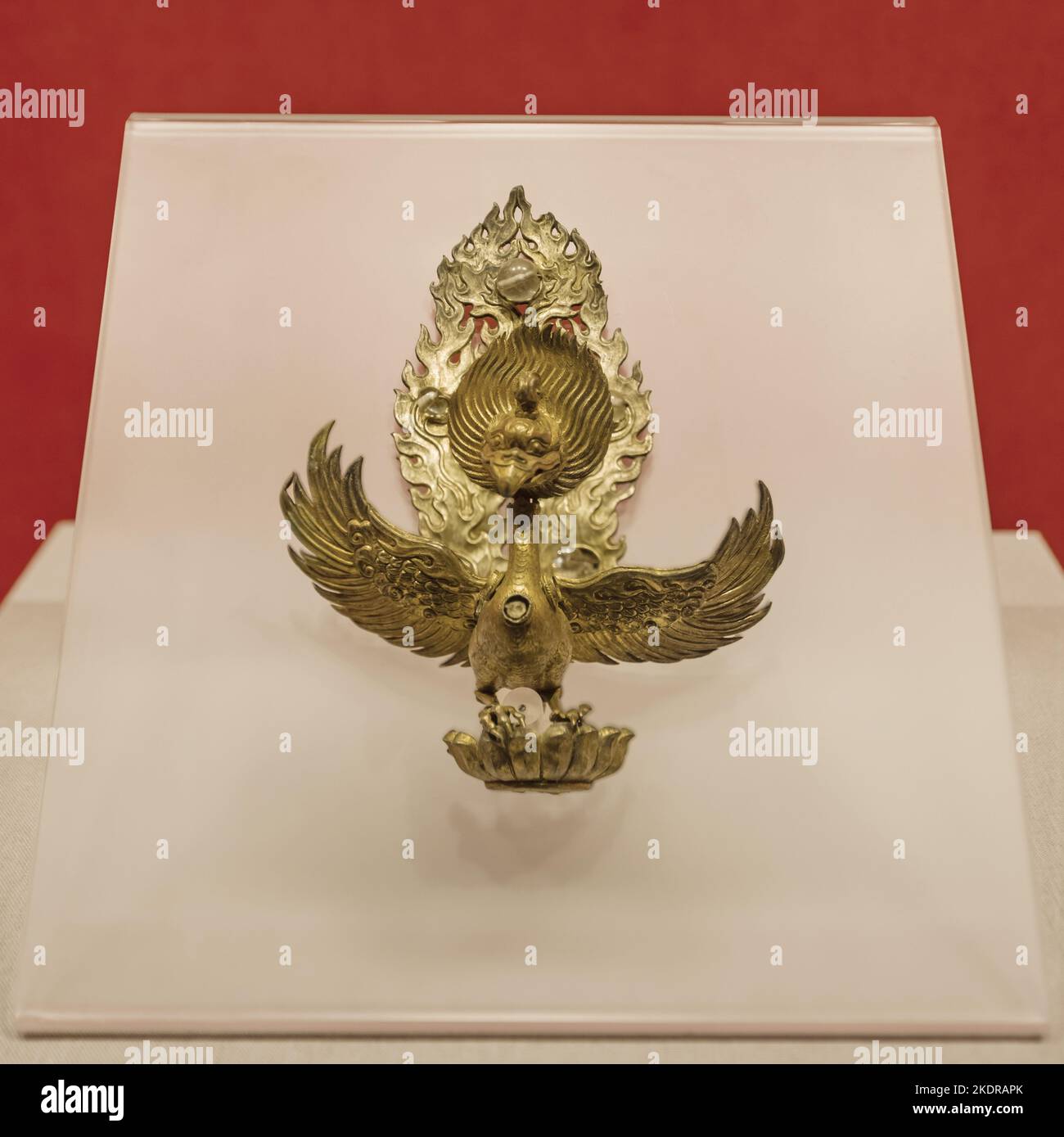 Yunnan museum in song dynasty of silver and gold pearl gold wings bird ...