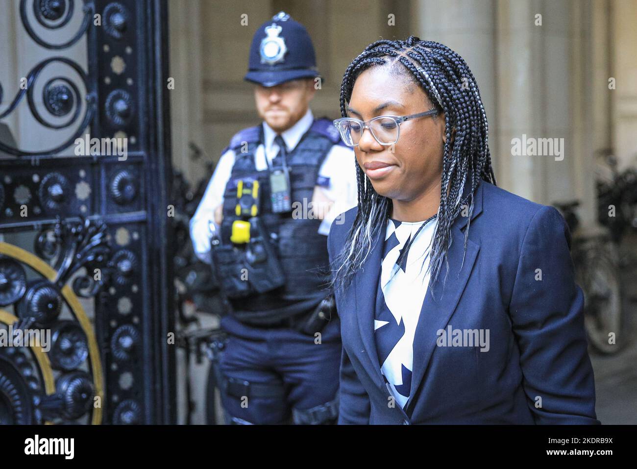 Black female board member hi-res stock photography and images - Alamy
