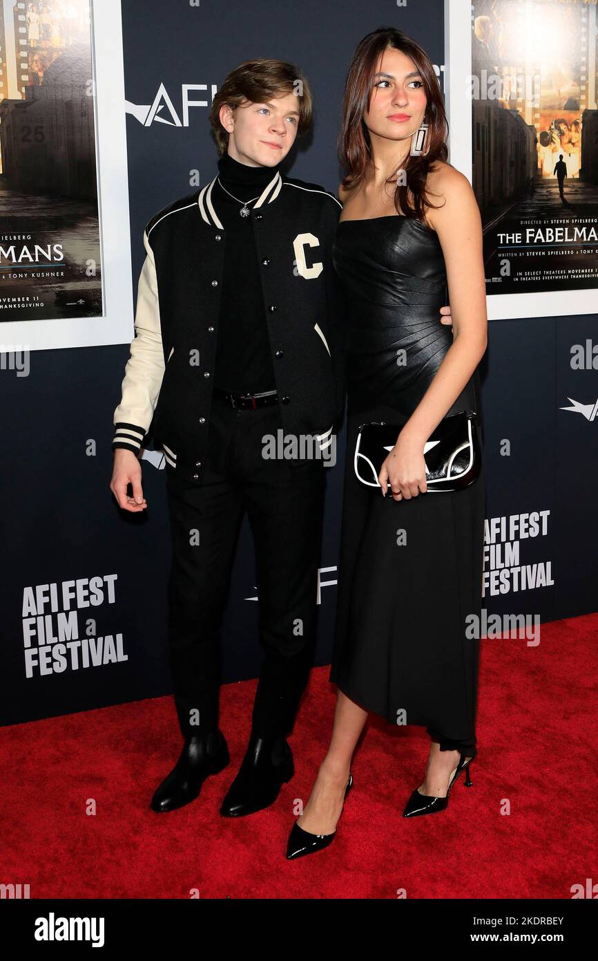 Los Angeles, CA. 6th Nov, 2022. Oakes Fegley at arrivals for THE ...