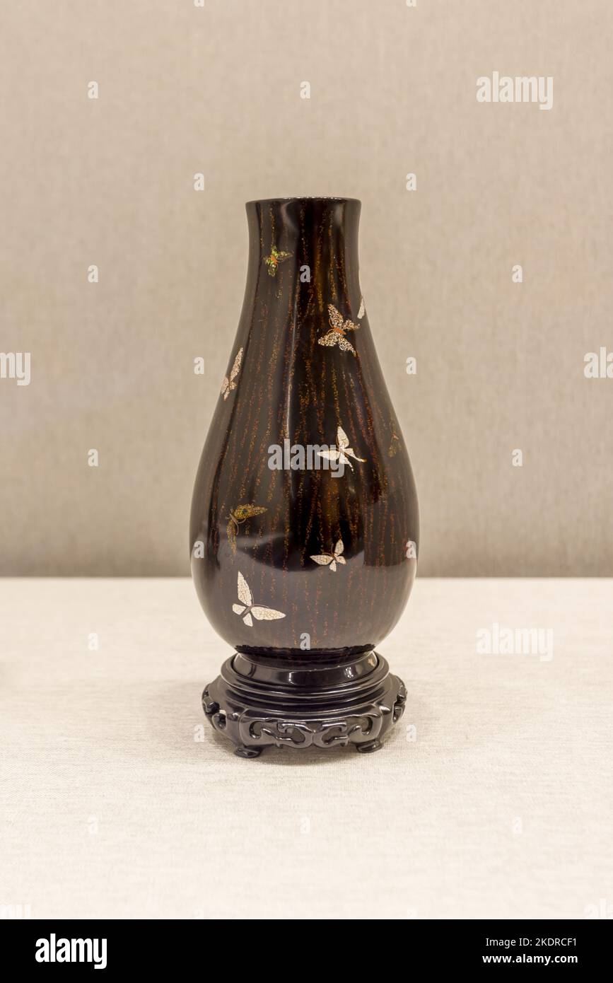 Chinese craft art gallery - the lacquer - ancient butterfly stripe ...