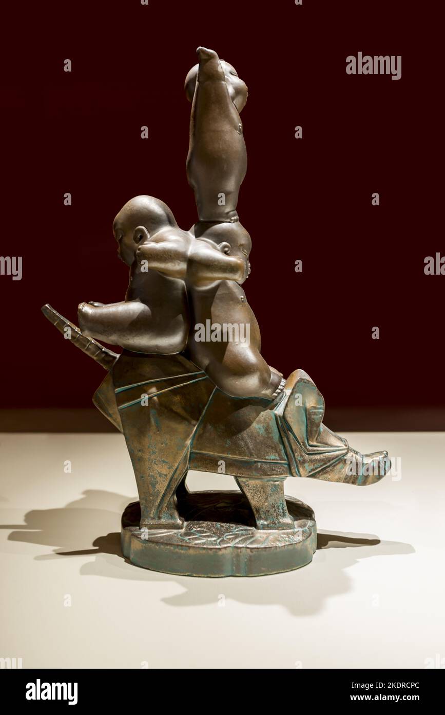 Chinese craft art gallery - ceramic - 1 Stock Photo - Alamy