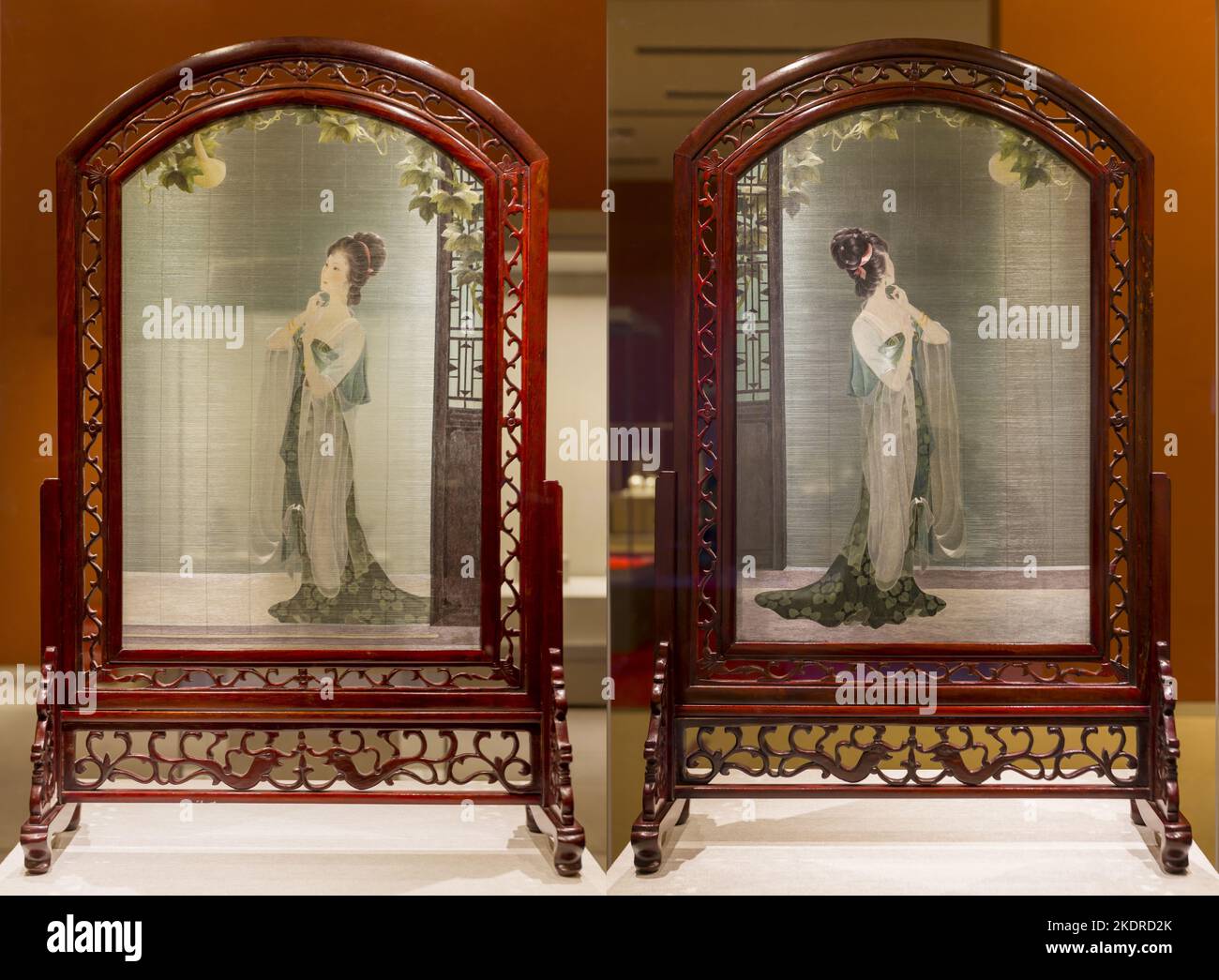 Chinese craft art gallery - weaving - double-sided embroidery - the ...