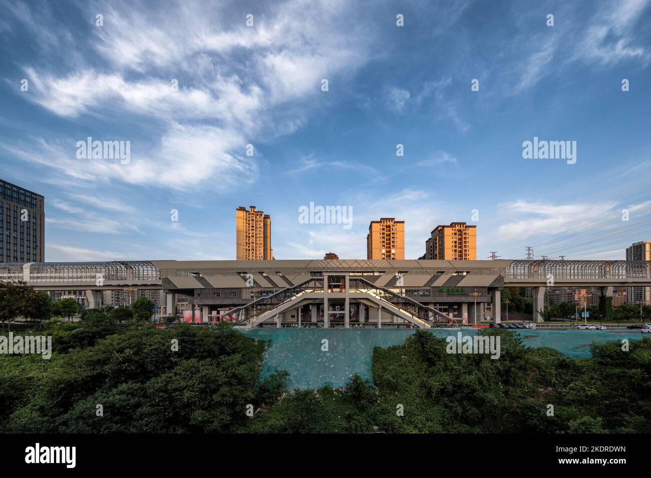 Chongqing metro to jump the pier line rail transit Stock Photo - Alamy
