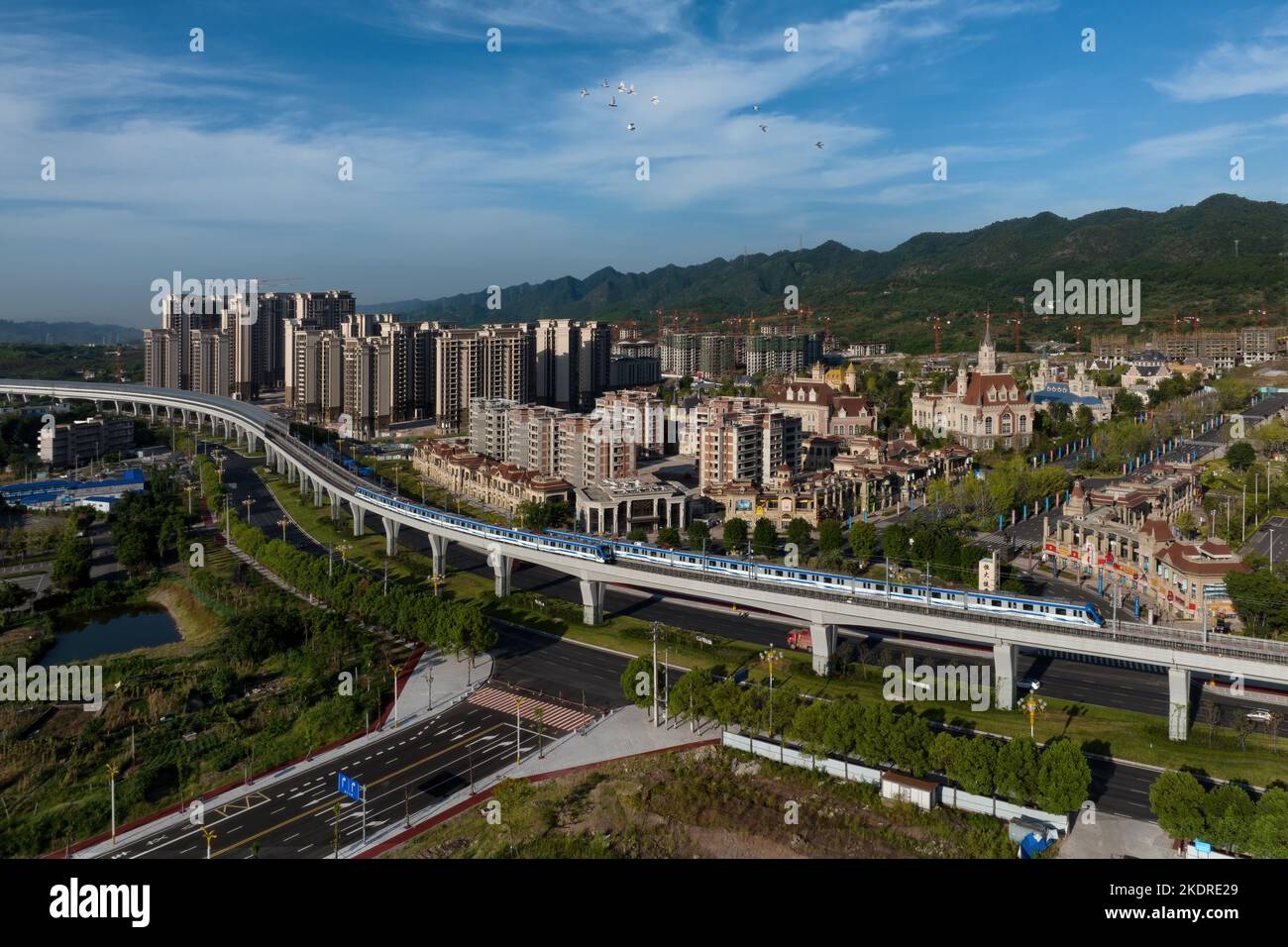 Chongqing metro to jump the pier line rail transit Stock Photo - Alamy