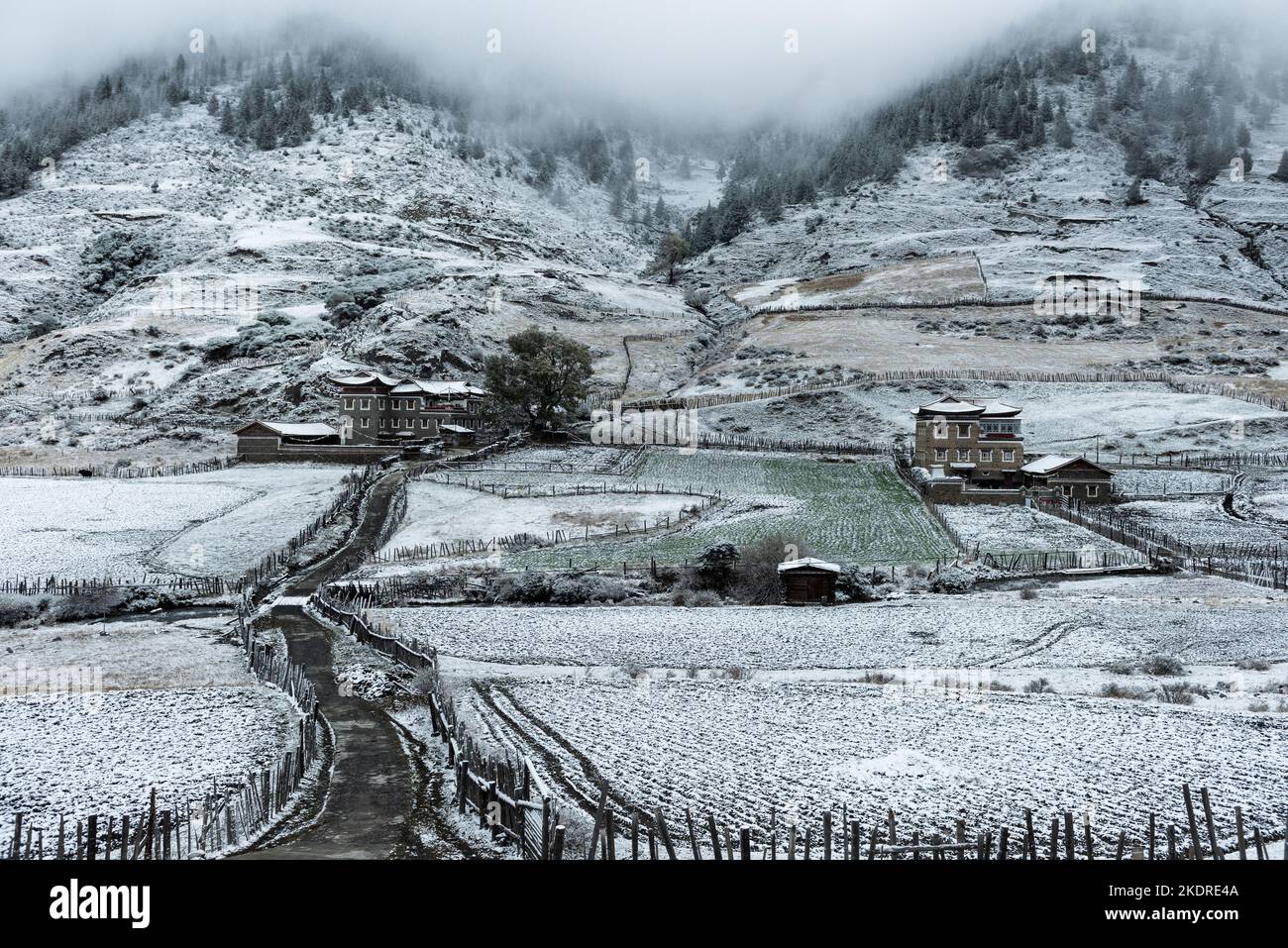 Xindu bridge town scenery, t Stock Photo - Alamy