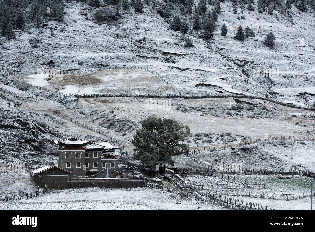 Xindu bridge town scenery, t Stock Photo - Alamy