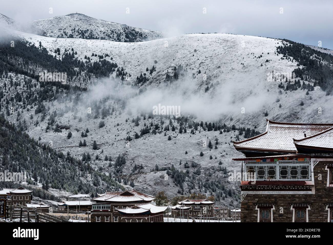 Xindu bridge town hi-res stock photography and images - Alamy
