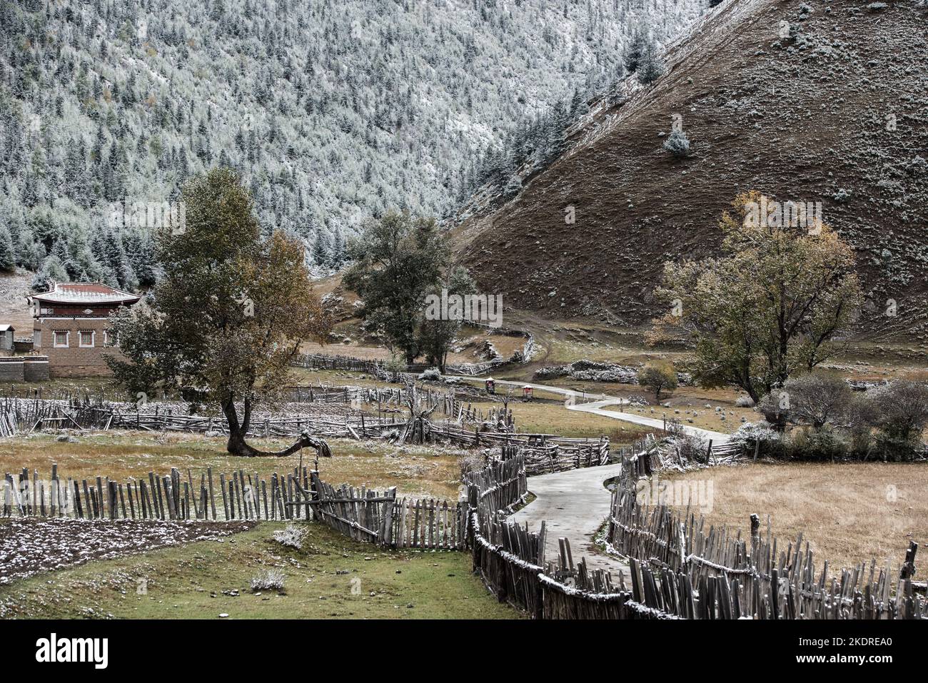 Xindu bridge town scenery, t Stock Photo - Alamy