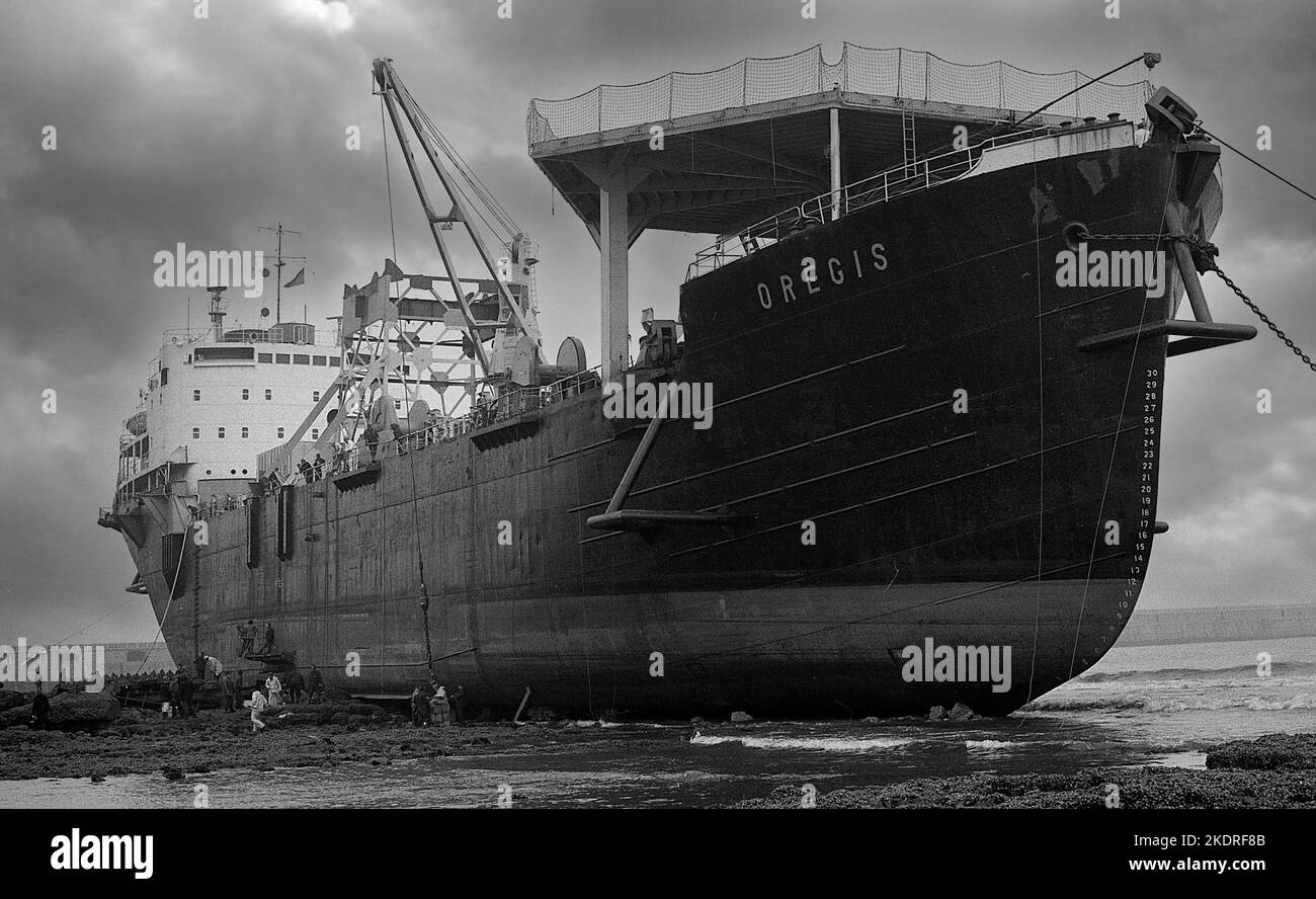 Oregis aground, Houlder line Stock Photo - Alamy