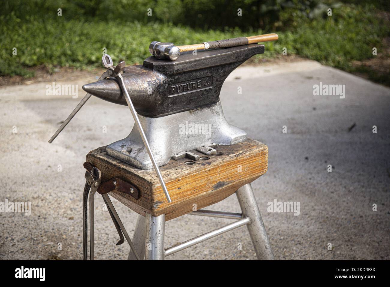 Blacksmith supplies hi-res stock photography and images - Alamy