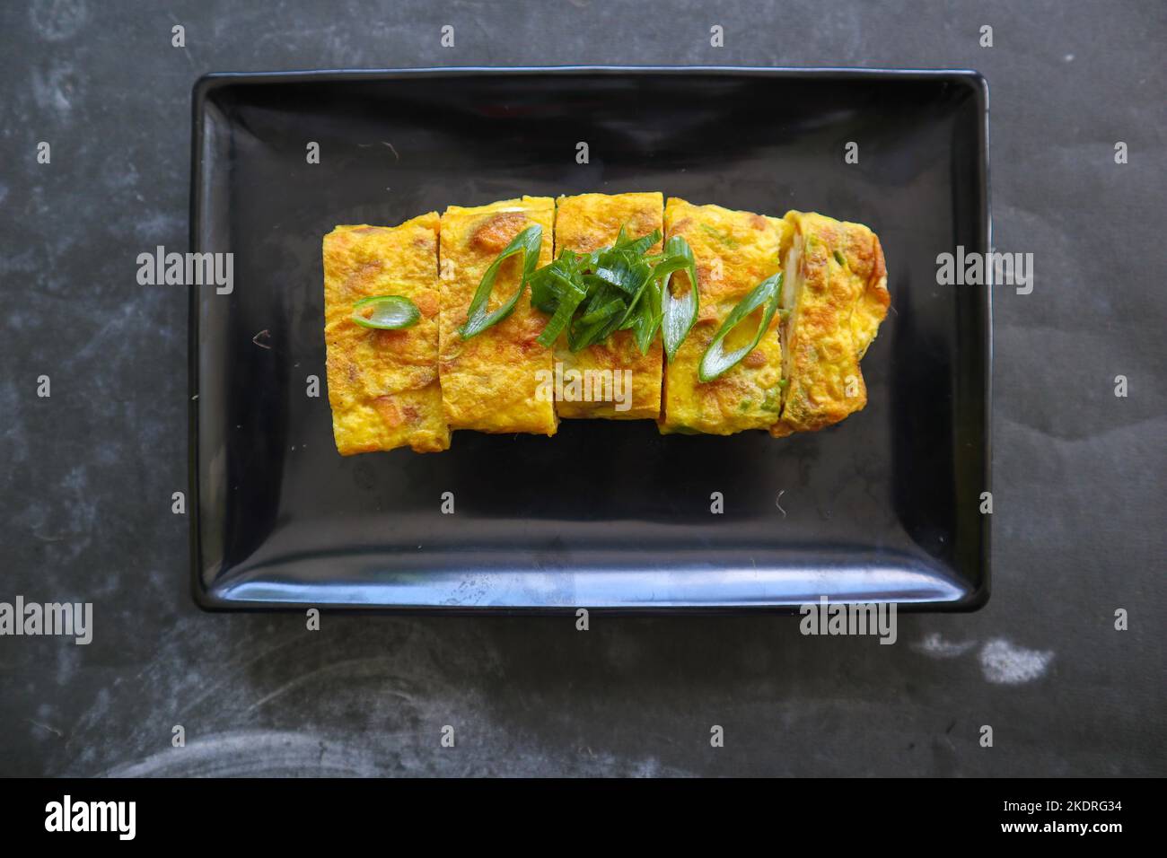 Telur gulung hi-res stock photography and images - Alamy