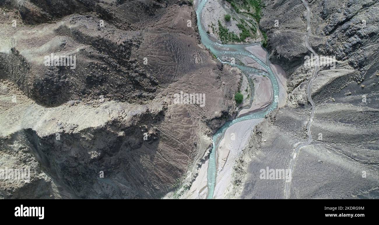 Dry and hot valleys hi-res stock photography and images - Alamy