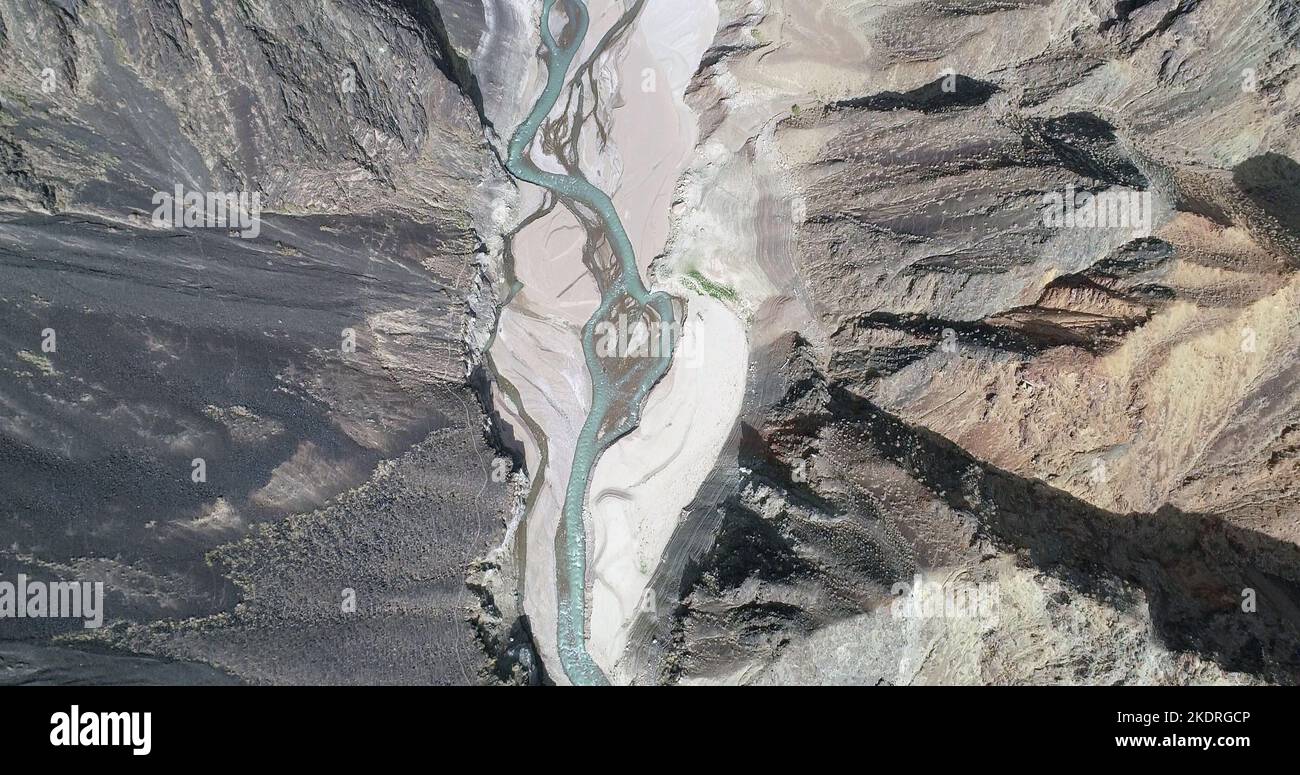 Dry and hot valleys hi-res stock photography and images - Alamy