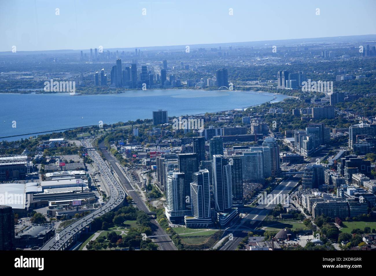 Toronto cn tower view hi-res stock photography and images - Alamy