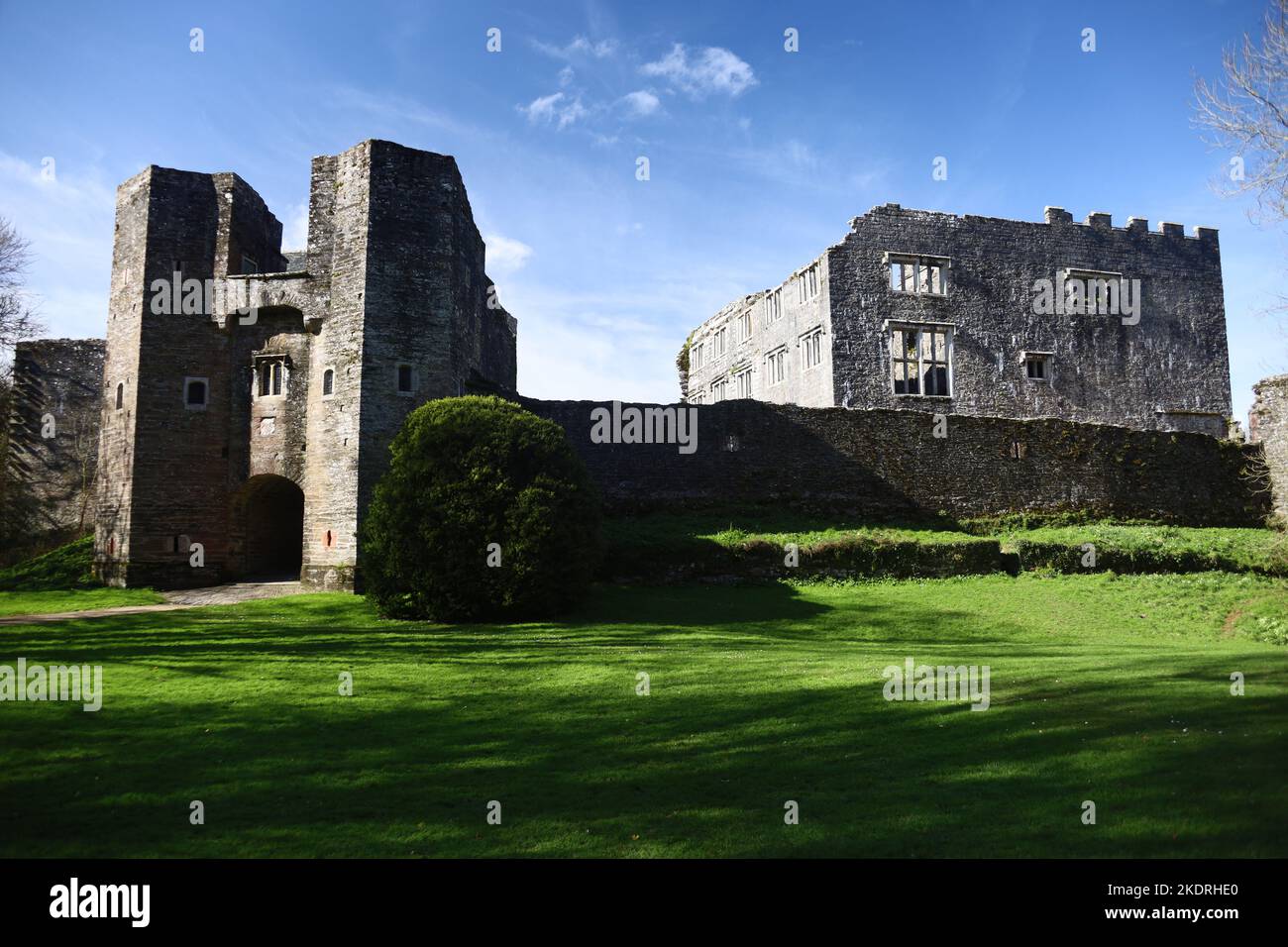 Berry Pomeroy Castle near Totnes in South Devon, the outer castle walls ...
