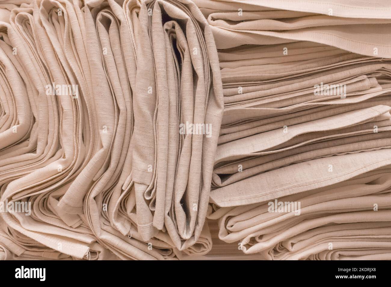 Folded color tablecloth clean laying banquet serviette pile napkin pack ...