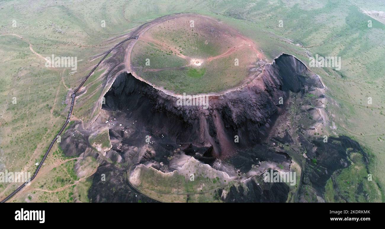 6 volcanoes hi-res stock photography and images - Alamy