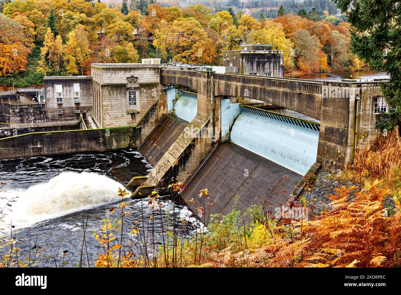 Yellow river dam hi-res stock photography and images - Alamy