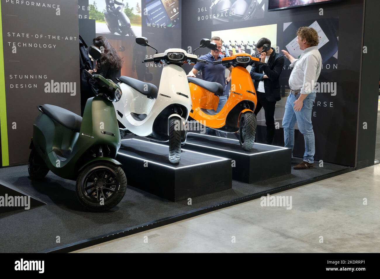 International cycle hi-res stock photography and images - Alamy