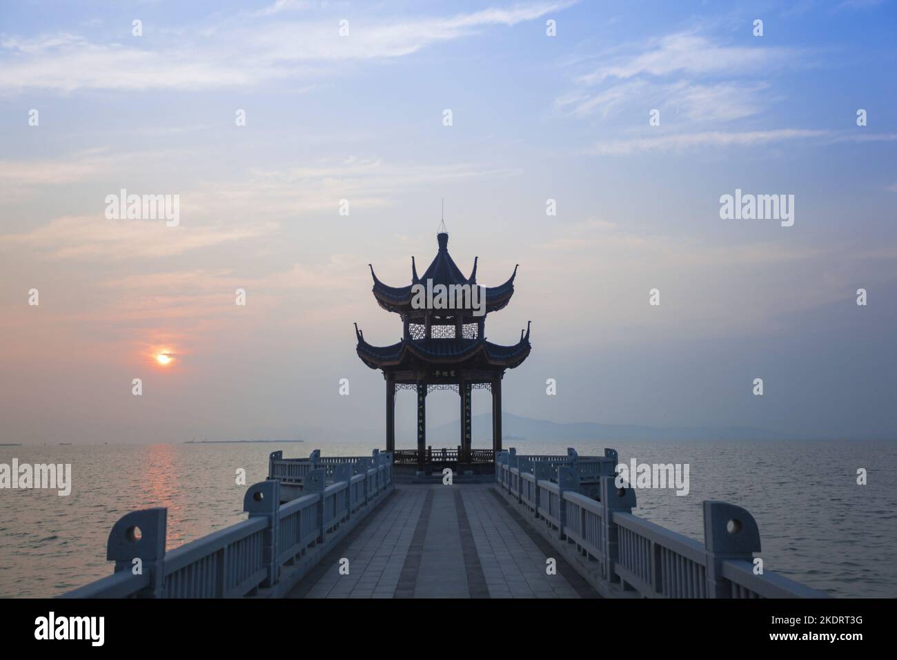 The taihu lake lake scenic area hi-res stock photography and images - Alamy