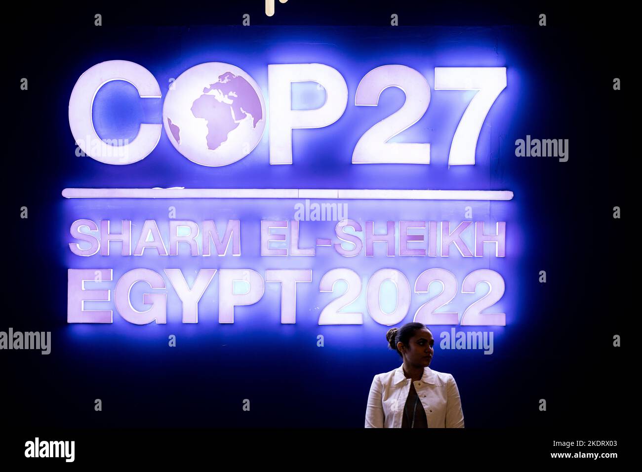 Sharm El Sheikh, Egypt. 08th Nov, 2022. A girl stands in front of the ...