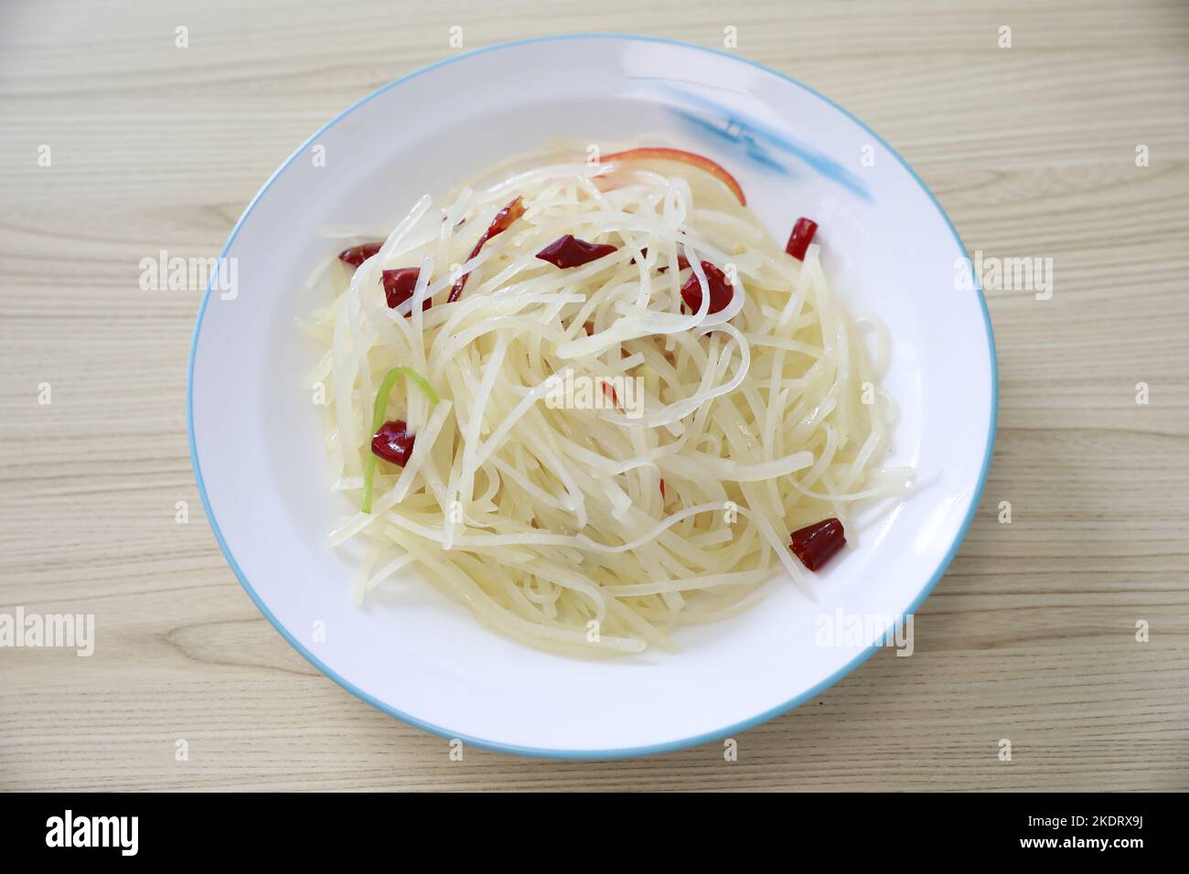 Hot and sour potato shreds hi-res stock photography and images - Alamy