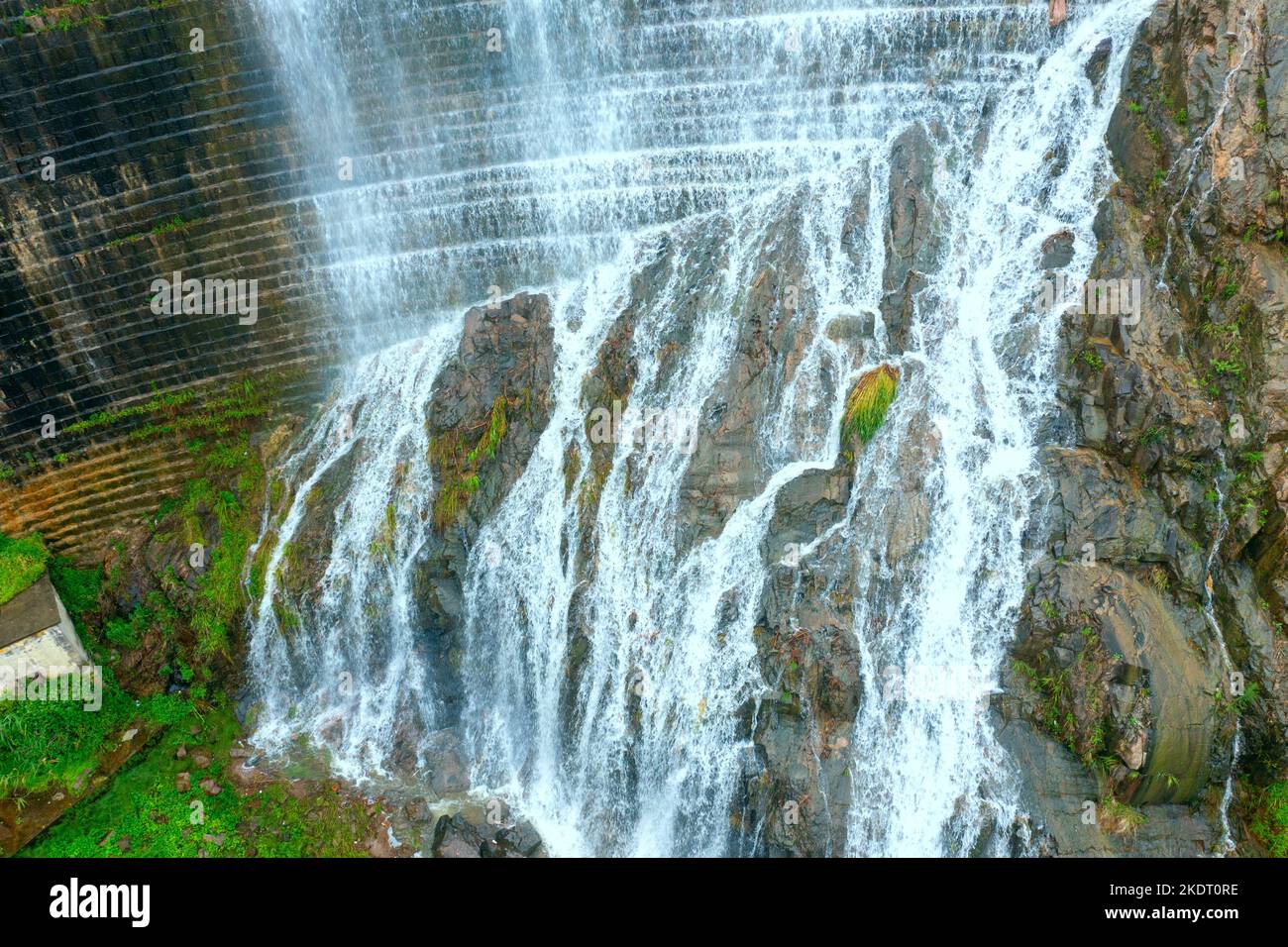 Accumulate waterfall hi-res stock photography and images - Alamy