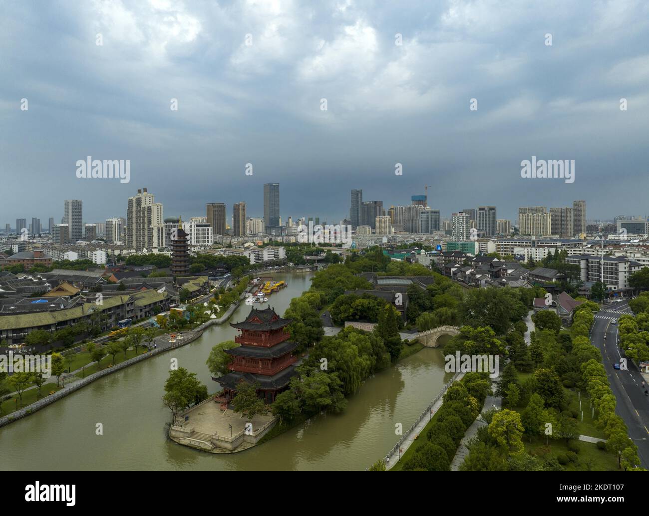 Qingjiang gallery hi-res stock photography and images - Alamy