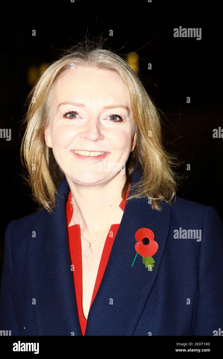 LIZ TRUSS COLLEGE GREEN, LONDON. FAMOUS POLITICIANS. BRITISH PRIME ...