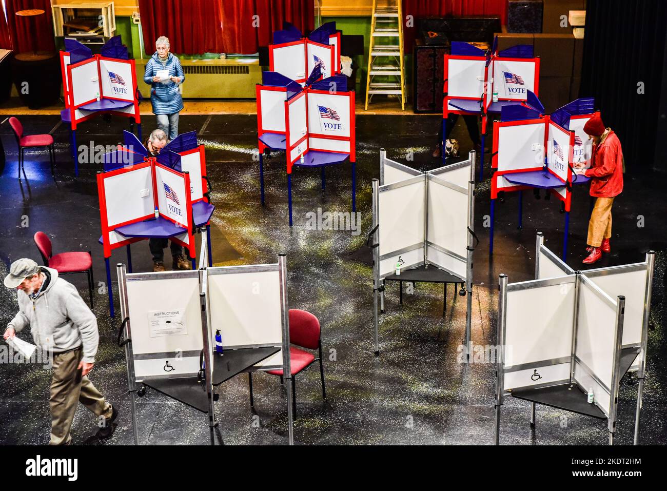 Balloting in the 2022 mid-term elections in the capital of the state of ...