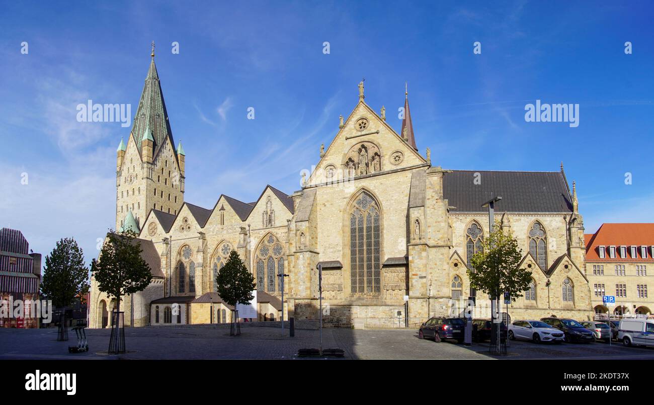 Der Paderborner Dom Stock Photo - Alamy