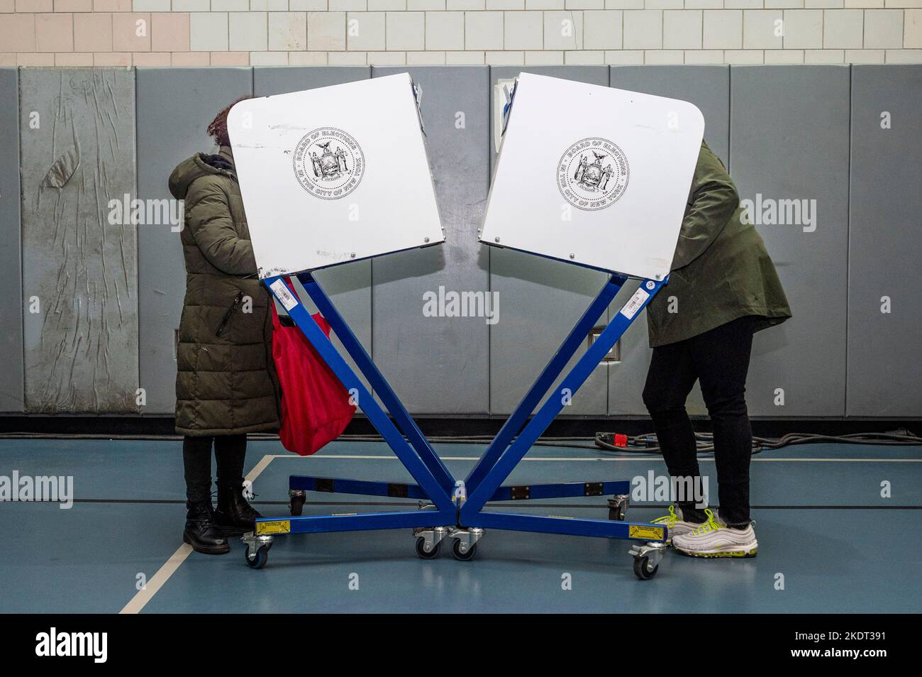 Privacy booths hi-res stock photography and images - Alamy