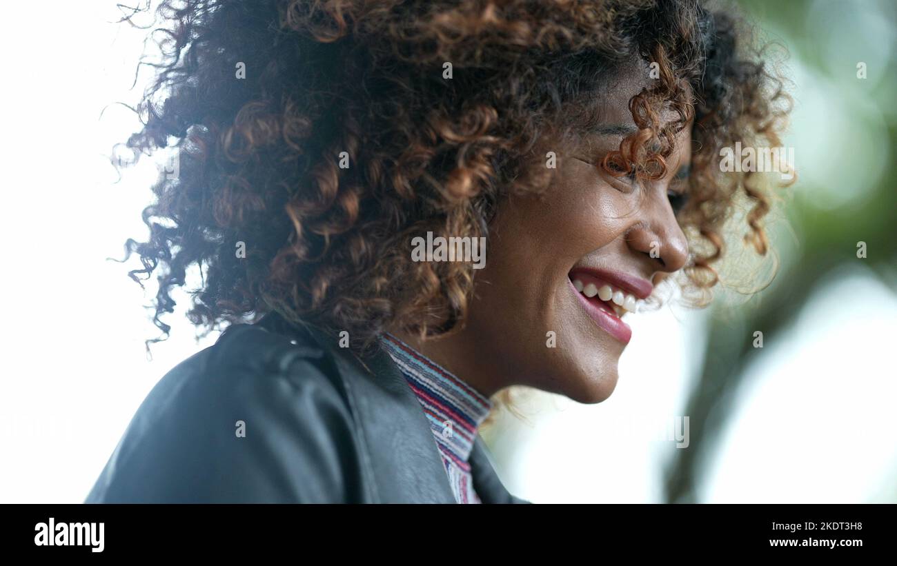 happy black African woman with curly hair nodding yes agreeing Stock ...
