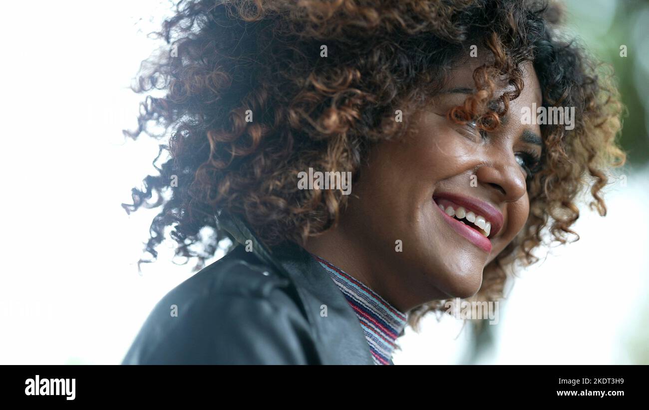happy black African woman with curly hair nodding yes agreeing Stock ...