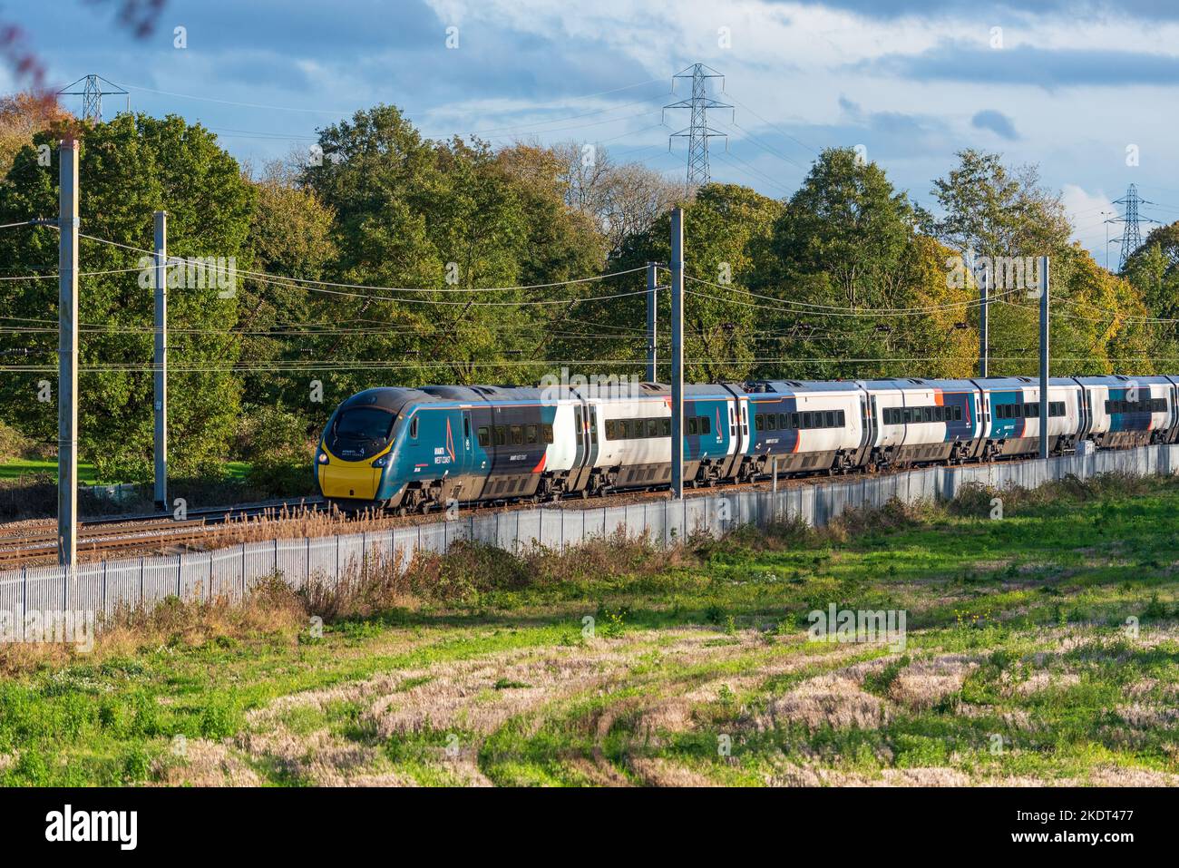 Avanti pendolino hi-res stock photography and images - Alamy