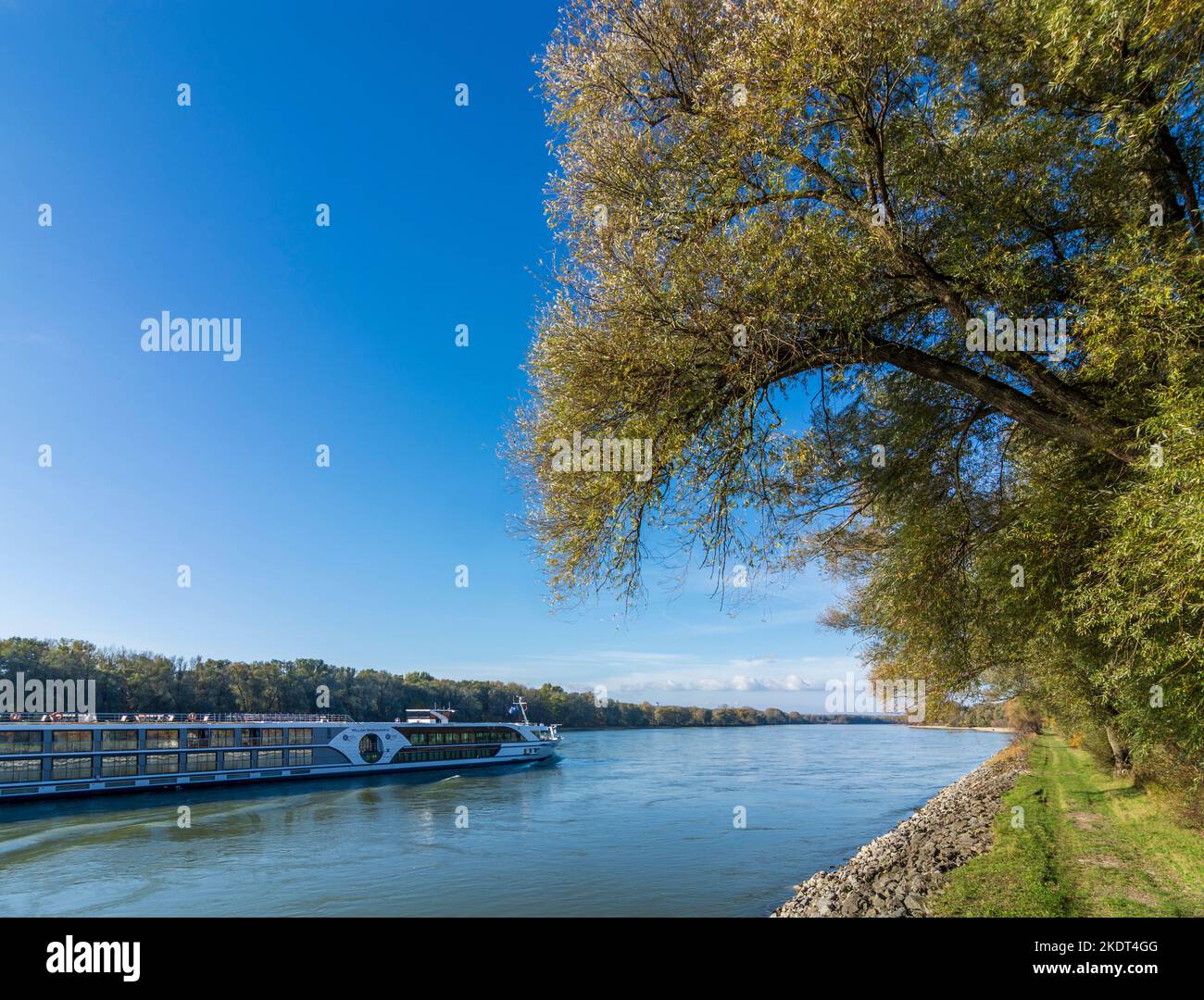 Nationalpark Donau-Auen, Danube-Auen National Park: river Donau (Danube ...