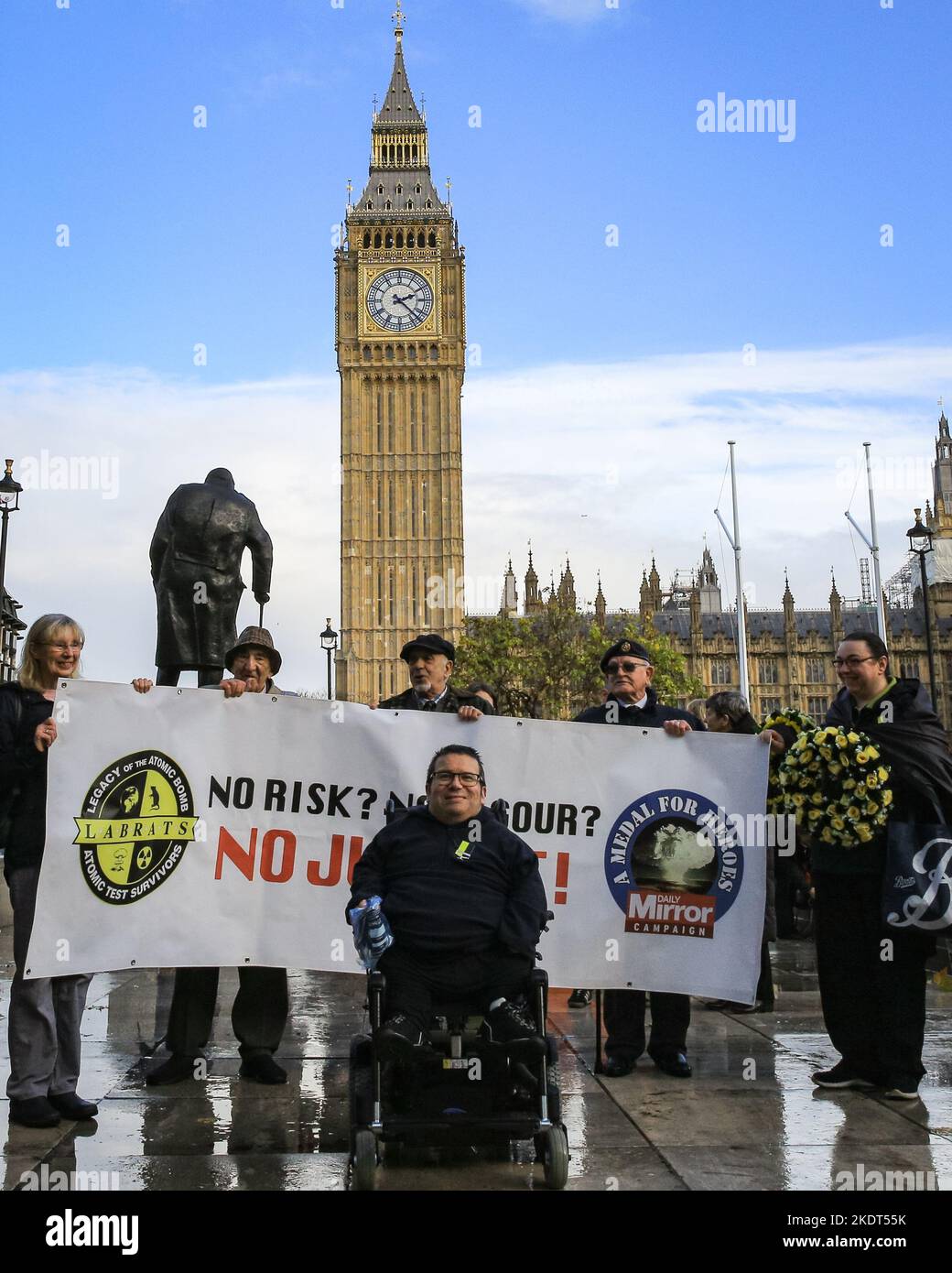 Nuclear bomb test british hi-res stock photography and images - Alamy